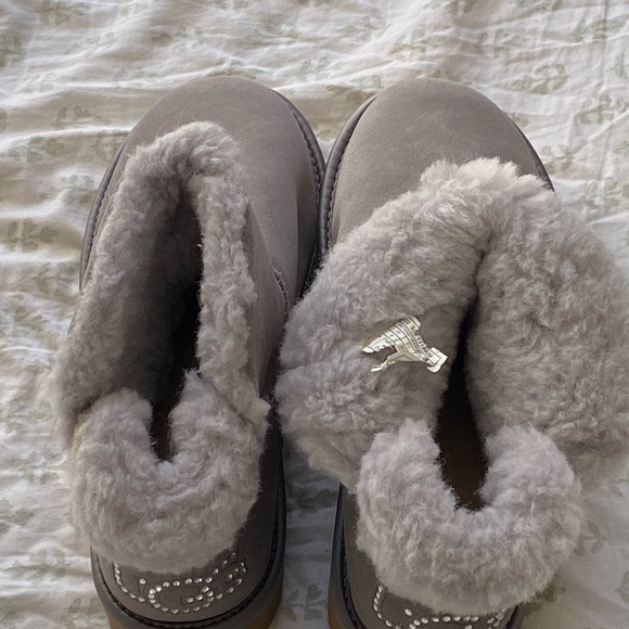 UGG | Shoes | Uggs Original New Authentic Women Fuzzy Boots Graygray Sz ...